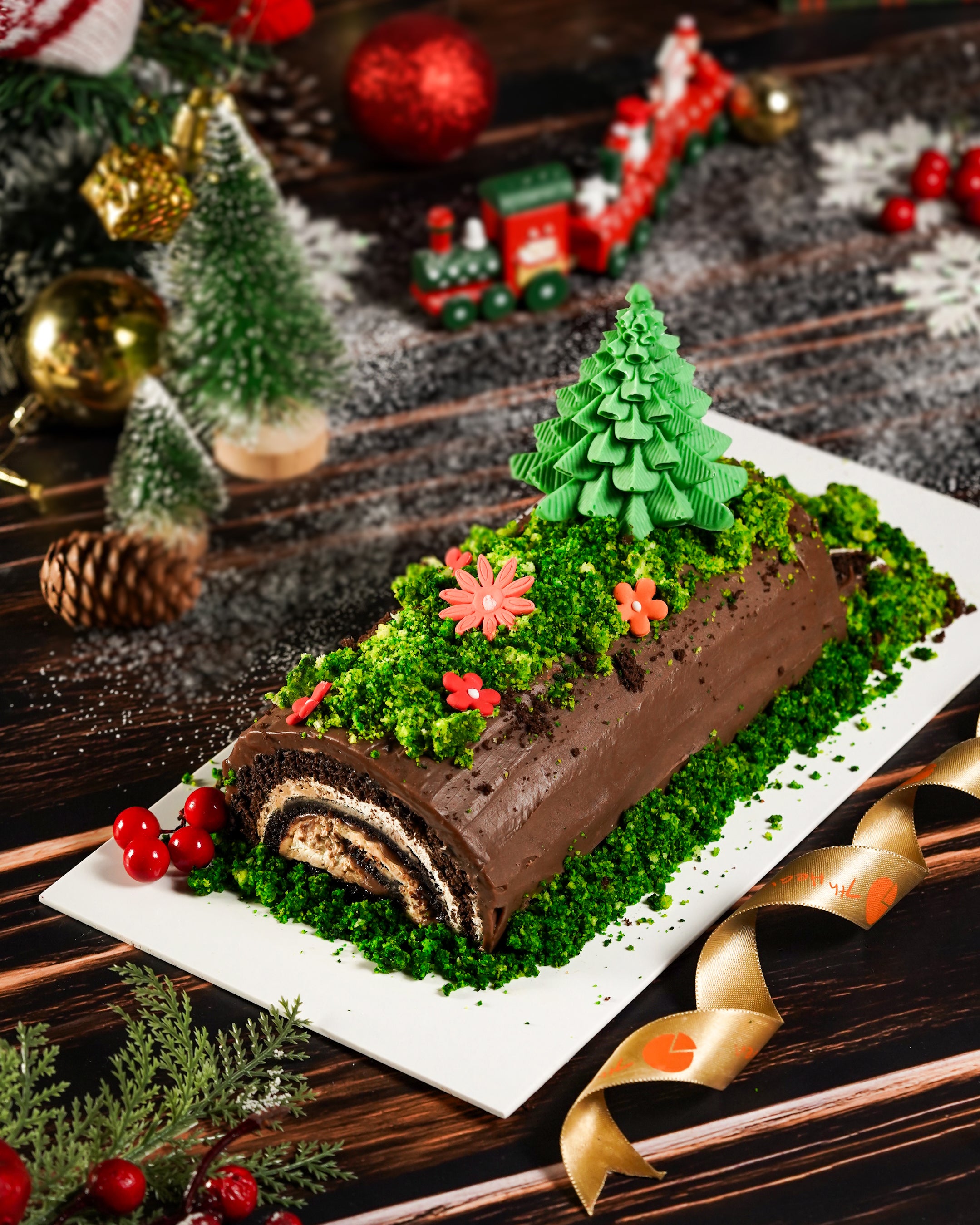 Brownie Biscoff Yule Log – 7th Heaven Bakery UK
