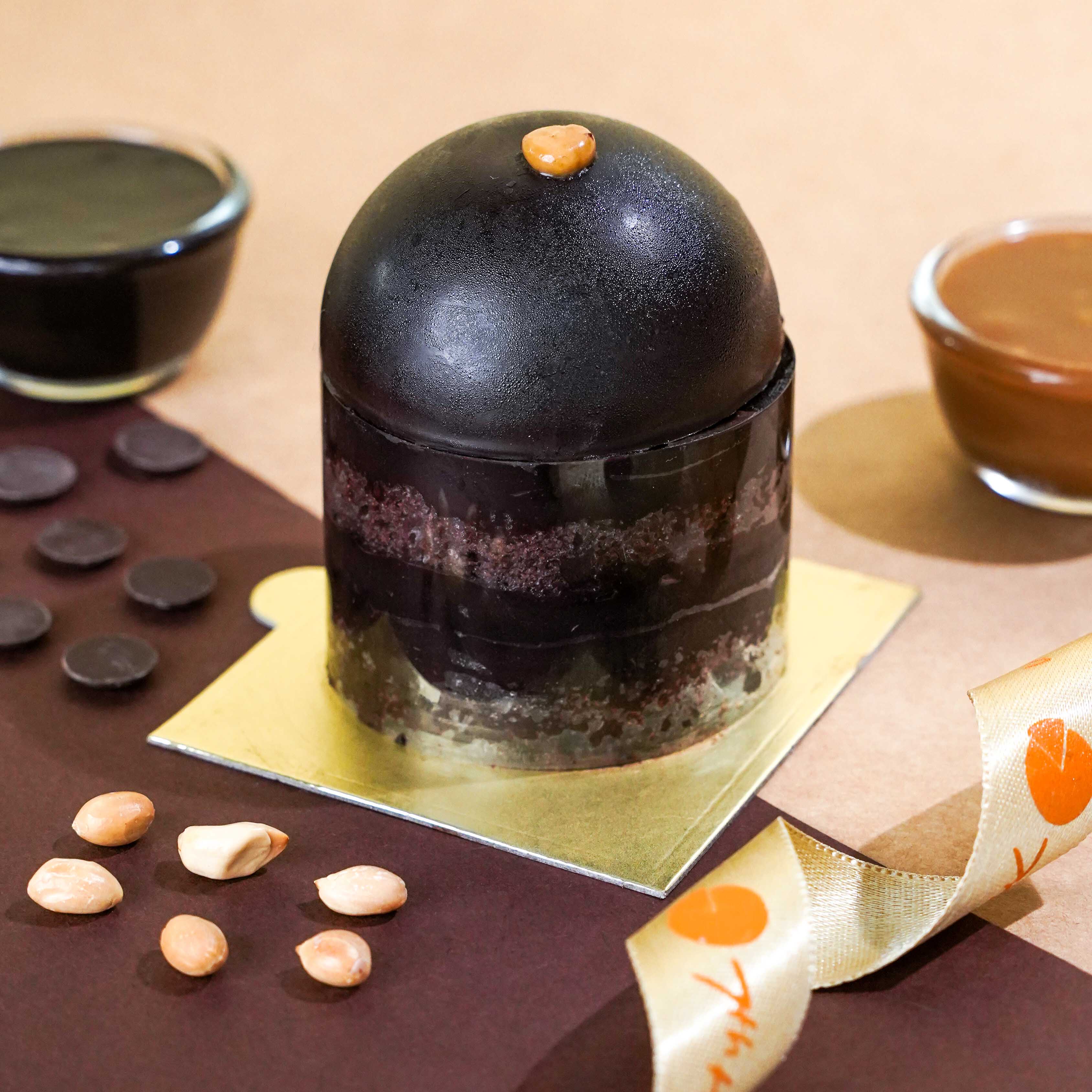 Peanut Caramel Mini Burst Cake – 7th Heaven Bakery UK